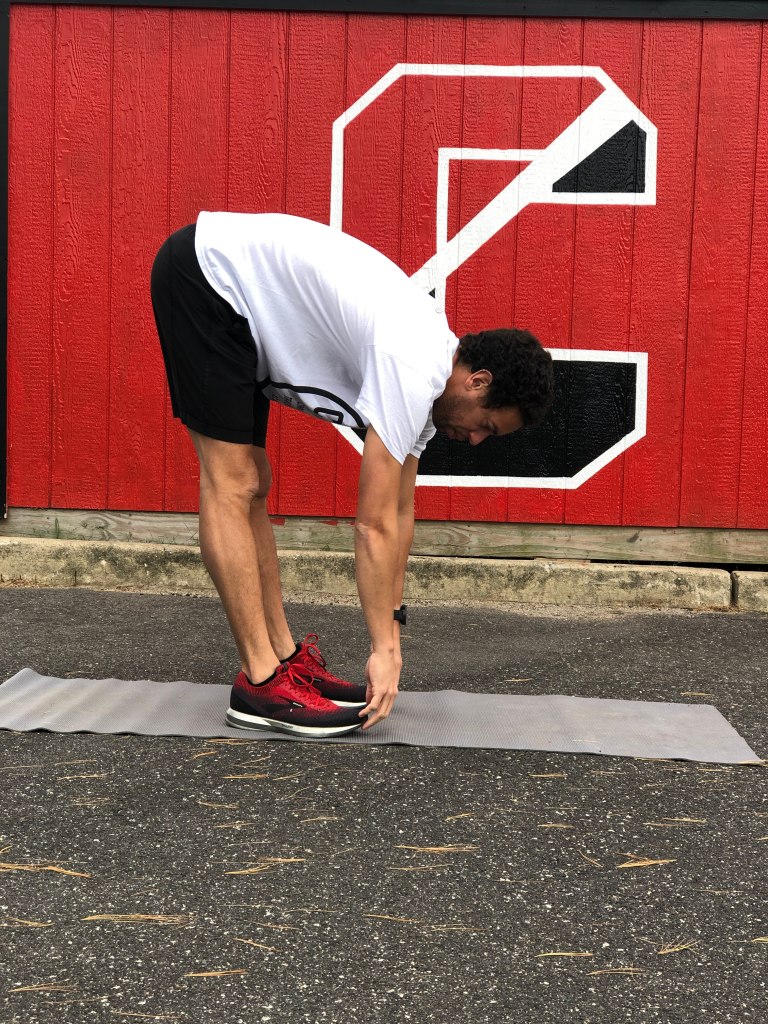 8 Essential Stretches You Need to Be Doing After a Run – TrainwithMarc